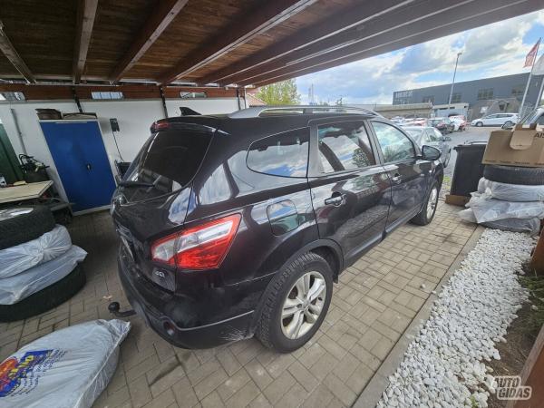 Nissan qashqai+2 2011 Kauņa, ar dzinēja tilpumu 2.00 L un nobraukumu 281 tūkst. km par 4600 €, foto 2 vietnē AUTOMOTO.COM.LV