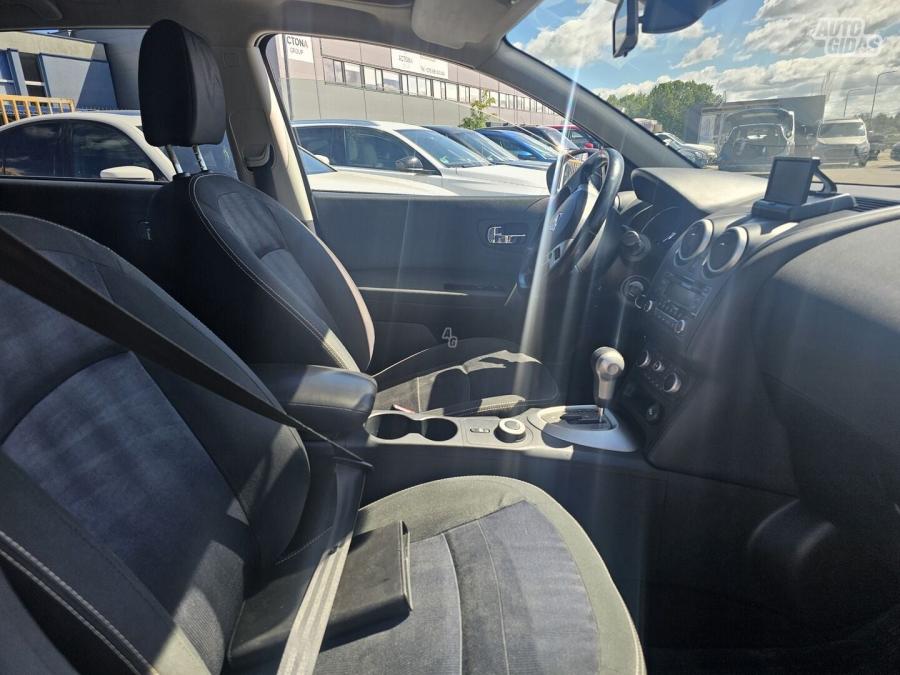 Nissan qashqai+2 2011 in Kaunas, with an engine capacity of 2.00 L and mileage of 281 thousand km for 5999 €, photo 9 on AUTOMOTO.COM.LV