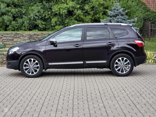 Nissan qashqai+2 2012 in Kedainiai, with an engine capacity of 1.60 L and mileage of 282 thousand km for 5300 €, photo 4 on AUTOMOTO.COM.LV
