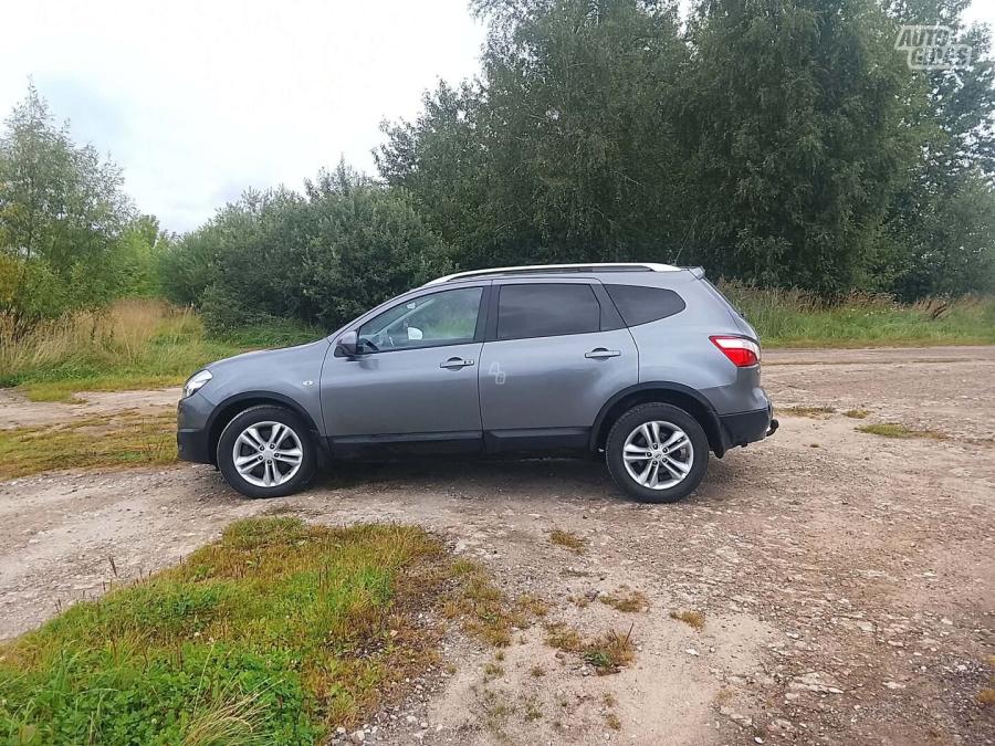 Nissan qashqai+2 2012 in Raseiniai, with an engine capacity of 1.60 L and mileage of 258 thousand km for 3800 €, photo 7 on AUTOMOTO.COM.LV
