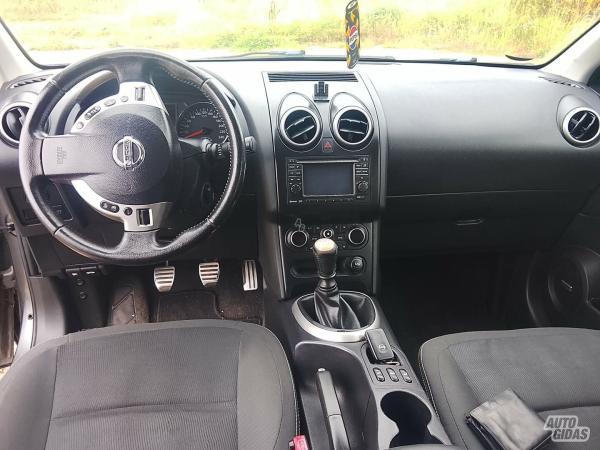 Nissan qashqai+2 2012 in Raseiniai, with an engine capacity of 1.60 L and mileage of 258 thousand km for 3800 €, photo 7 on AUTOMOTO.COM.LV