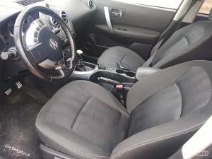 Nissan qashqai+2 2012 in Raseiniai, with an engine capacity of 1.60 L and mileage of 258 thousand km for 3800 €, photo 9 on AUTOMOTO.COM.LV