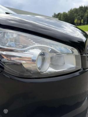 Nissan qashqai+2 2014 in Vilnius, with an engine capacity of 2.00 L and mileage of 250 thousand km for 5450 €, photo 5 on AUTOMOTO.COM.LV
