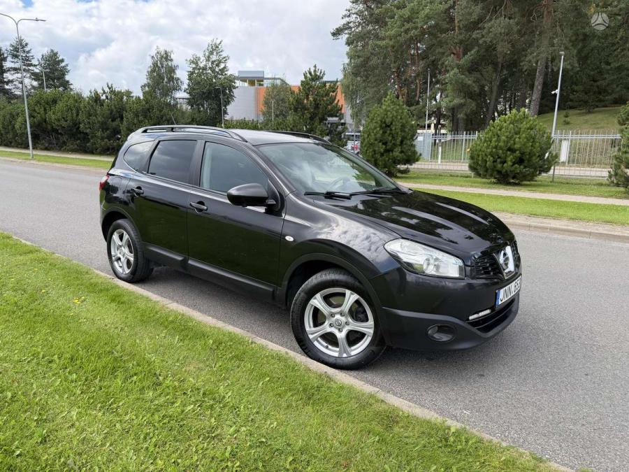 Nissan qashqai+2 2014 in Vilnius, with an engine capacity of 2.00 L and mileage of 250 thousand km for 5450 €, photo 6 on AUTOMOTO.COM.LV