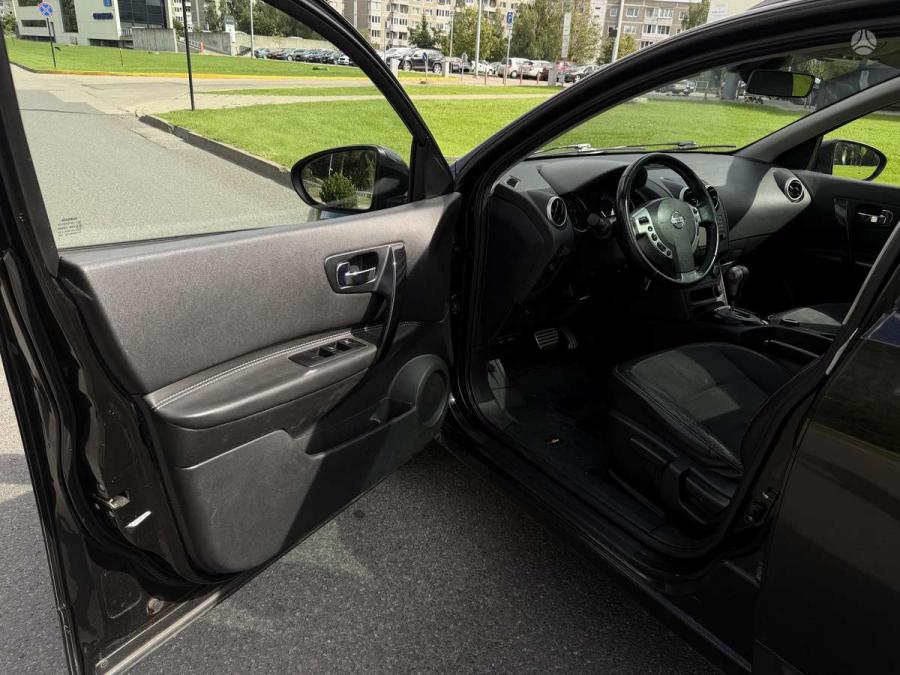 Nissan qashqai+2 2014 in Vilnius, with an engine capacity of 2.00 L and mileage of 250 thousand km for 5450 €, photo 16 on AUTOMOTO.COM.LV