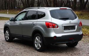 Grey Nissan qashqai+2 2009 in Kretinga, with an engine capacity of 2.00 L and mileage of 357 thousand km for 4899 €, photo 8 on AUTOMOTO.COM.LV
