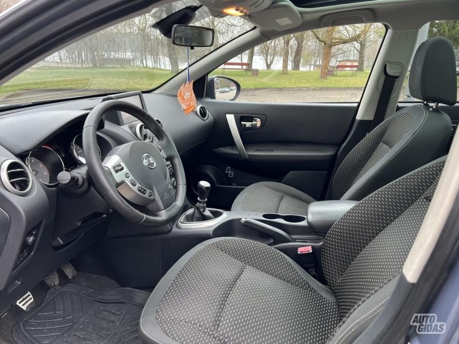 Pelēks Nissan qashqai+2 2009 Trakai, ar dzinēja tilpumu 2.00 L un nobraukumu 357 tūkst. km par 3750 €, foto 18 vietnē AUTOMOTO.COM.LV