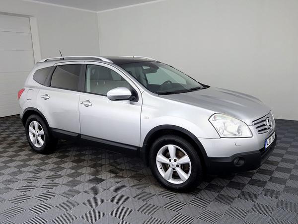 Grey Nissan qashqai+2 2009 in Tallinn, with an engine capacity of 2.00 L and mileage of 317 thousand km for 2699 €, photo 1 on AUTOMOTO.COM.LV
