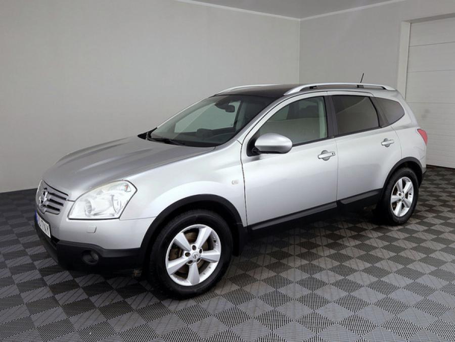 Grey Nissan qashqai+2 2009 in Tallinn, with an engine capacity of 2.00 L and mileage of 317 thousand km for 2699 €, photo 3 on AUTOMOTO.COM.LV