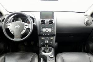 Grey Nissan qashqai+2 2009 in Tallinn, with an engine capacity of 2.00 L and mileage of 317 thousand km for 2699 €, photo 6 on AUTOMOTO.COM.LV