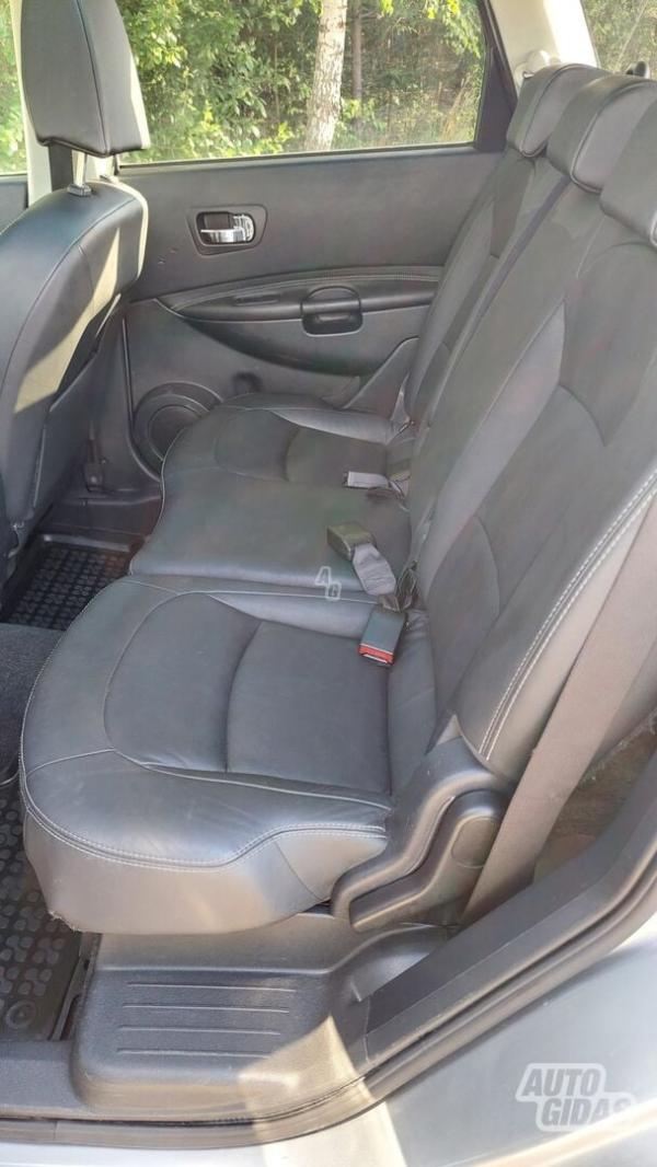 Pelēks Nissan qashqai+2 2009 Viļņa, ar dzinēja tilpumu 2.00 L un nobraukumu 292 tūkst. km par 4500 €, foto 7 vietnē AUTOMOTO.COM.LV