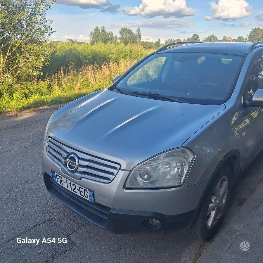 Grey Nissan qashqai+2 2009 in Taurage, with an engine capacity of 1.46 L and mileage of 241 thousand km for 3300 €, photo 4 on AUTOMOTO.COM.LV