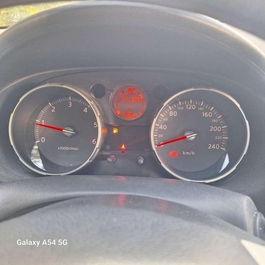 Grey Nissan qashqai+2 2009 in Taurage, with an engine capacity of 1.46 L and mileage of 241 thousand km for 3300 €, photo 14 on AUTOMOTO.COM.LV