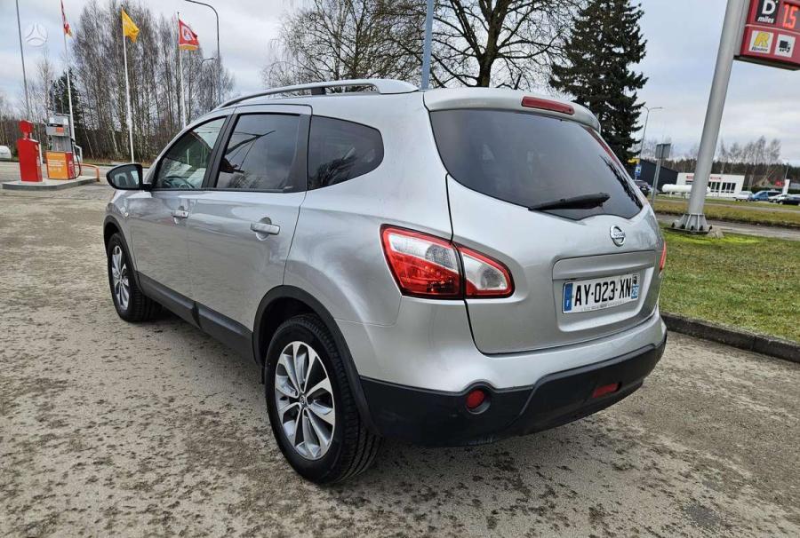 Pelēks Nissan qashqai+2 2010 Tauragė, ar dzinēja tilpumu 2.00 L un nobraukumu 226 tūkst. km par 4500 €, foto 9 vietnē AUTOMOTO.COM.LV