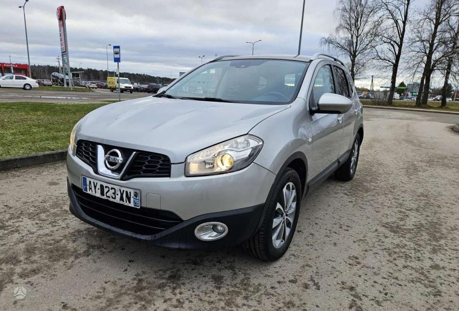 Pelēks Nissan qashqai+2 2010 Tauragė, ar dzinēja tilpumu 2.00 L un nobraukumu 226 tūkst. km par 4500 €, foto 11 vietnē AUTOMOTO.COM.LV