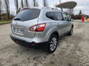 Pelēks Nissan qashqai+2 2010 Tauragė, ar dzinēja tilpumu 2.00 L un nobraukumu 226 tūkst. km par 4500 €, foto 12 vietnē AUTOMOTO.COM.LV