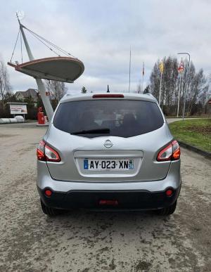 Pelēks Nissan qashqai+2 2010 Tauragė, ar dzinēja tilpumu 2.00 L un nobraukumu 226 tūkst. km par 4500 €, foto 15 vietnē AUTOMOTO.COM.LV