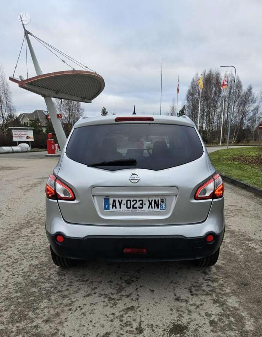 Pelēks Nissan qashqai+2 2010 Tauragė, ar dzinēja tilpumu 2.00 L un nobraukumu 226 tūkst. km par 4500 €, foto 15 vietnē AUTOMOTO.COM.LV