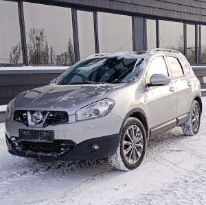 Pelēks Nissan qashqai+2 2010 Kauņa, ar dzinēja tilpumu 1.46 L un nobraukumu 194 tūkst. km par 5100 €, foto  vietnē AUTOMOTO.COM.LV