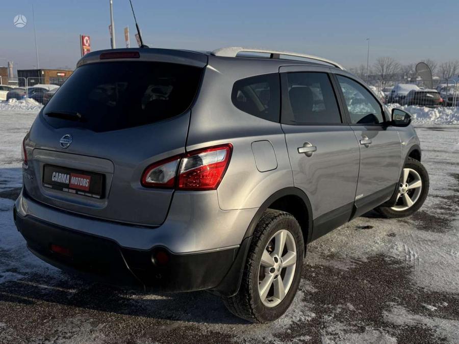 Pelēks Nissan qashqai+2 2010 Viļņa, ar dzinēja tilpumu 1.60 L un nobraukumu 185 tūkst. km par 5490 €, foto 5 vietnē AUTOMOTO.COM.LV