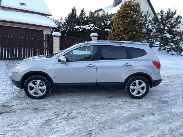 Grey Nissan qashqai+2 2010 in Vilnius, with an engine capacity of 2.00 L and mileage of 280 thousand km for 3950 €, photo 3 on AUTOMOTO.COM.LV
