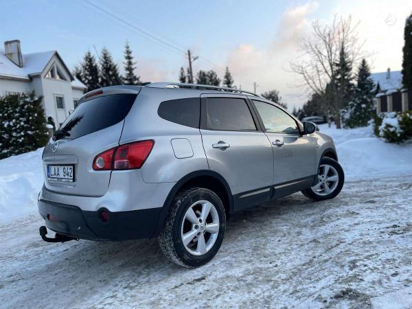 Grey Nissan qashqai+2 2010 in Vilnius, with an engine capacity of 2.00 L and mileage of 280 thousand km for 3950 €, photo 10 on AUTOMOTO.COM.LV