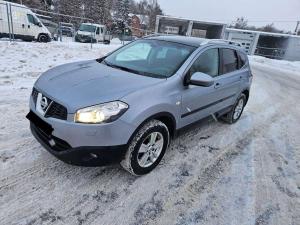 Grey Nissan qashqai+2 2010 in Ukmerge, with an engine capacity of 1.46 L and mileage of 129 thousand km for 5450 €, photo  on AUTOMOTO.COM.LV