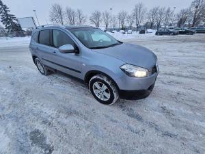 Grey Nissan qashqai+2 2010 in Ukmerge, with an engine capacity of 1.46 L and mileage of 129 thousand km for 5450 €, photo 3 on AUTOMOTO.COM.LV