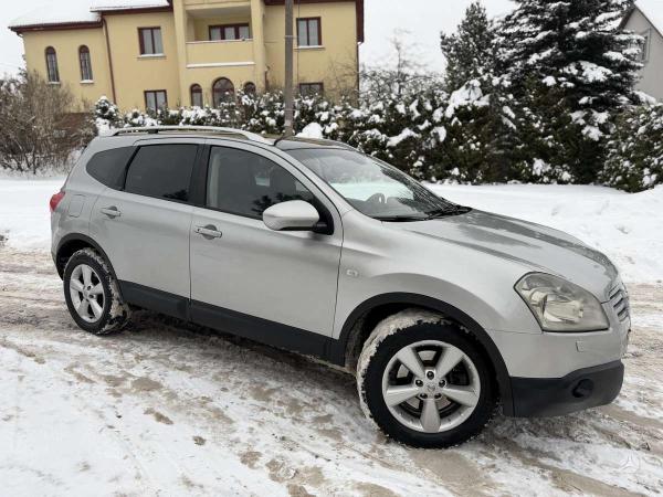 Pelēks Nissan qashqai+2 2010 Viļņa, ar dzinēja tilpumu 2.00 L un nobraukumu 260 tūkst. km par 3850 €, foto 1 vietnē AUTOMOTO.COM.LV
