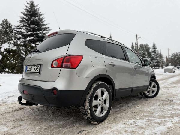 Pelēks Nissan qashqai+2 2010 Viļņa, ar dzinēja tilpumu 2.00 L un nobraukumu 260 tūkst. km par 3850 €, foto 4 vietnē AUTOMOTO.COM.LV