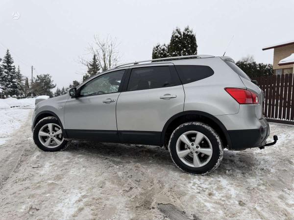 Pelēks Nissan qashqai+2 2010 Viļņa, ar dzinēja tilpumu 2.00 L un nobraukumu 260 tūkst. km par 3850 €, foto 10 vietnē AUTOMOTO.COM.LV