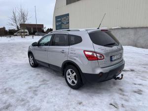 Pelēks Nissan qashqai+2 2010 Kauņa, ar dzinēja tilpumu 1.46 L un nobraukumu 221 tūkst. km par 4600 €, foto 5 vietnē AUTOMOTO.COM.LV