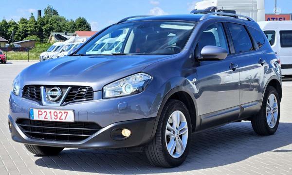 Grey Nissan qashqai+2 2010 in Taurage, with an engine capacity of 2.00 L and mileage of 174 thousand km for 5500 €, photo 1 on AUTOMOTO.COM.LV