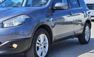 Pelēks Nissan qashqai+2 2010 Tauragė, ar dzinēja tilpumu 2.00 L un nobraukumu 174 tūkst. km par 5500 €, foto 3 vietnē AUTOMOTO.COM.LV