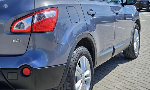 Grey Nissan qashqai+2 2010 in Taurage, with an engine capacity of 2.00 L and mileage of 174 thousand km for 5500 €, photo 6 on AUTOMOTO.COM.LV
