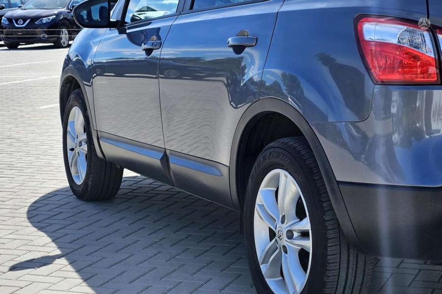 Pelēks Nissan qashqai+2 2010 Tauragė, ar dzinēja tilpumu 2.00 L un nobraukumu 174 tūkst. km par 5500 €, foto 9 vietnē AUTOMOTO.COM.LV