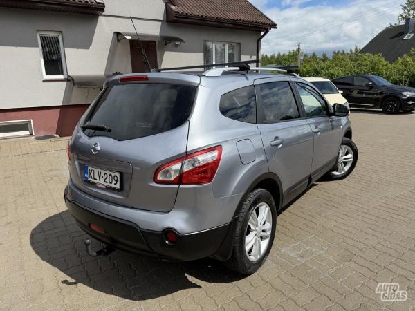 Grey Nissan qashqai+2 2010 in Kaunas, with an engine capacity of 2.00 L and mileage of 380 thousand km for 3990 €, photo 5 on AUTOMOTO.COM.LV
