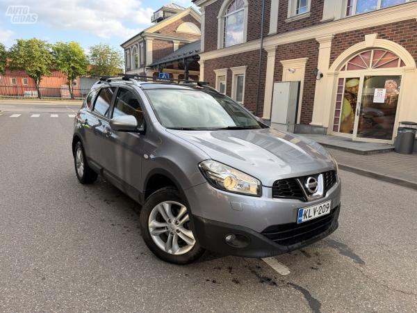 Pelēks Nissan qashqai+2 2010 Kauņa, ar dzinēja tilpumu 2.00 L un nobraukumu 380 tūkst. km par 3990 €, foto 1 vietnē AUTOMOTO.COM.LV