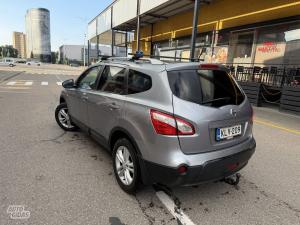 Grey Nissan qashqai+2 2010 in Kaunas, with an engine capacity of 2.00 L and mileage of 380 thousand km for 3990 €, photo 4 on AUTOMOTO.COM.LV