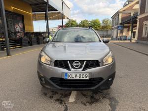 Grey Nissan qashqai+2 2010 in Kaunas, with an engine capacity of 2.00 L and mileage of 380 thousand km for 3990 €, photo 6 on AUTOMOTO.COM.LV