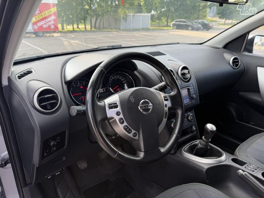 Grey Nissan qashqai+2 2010 in Kaunas, with an engine capacity of 2.00 L and mileage of 380 thousand km for 3990 €, photo 12 on AUTOMOTO.COM.LV