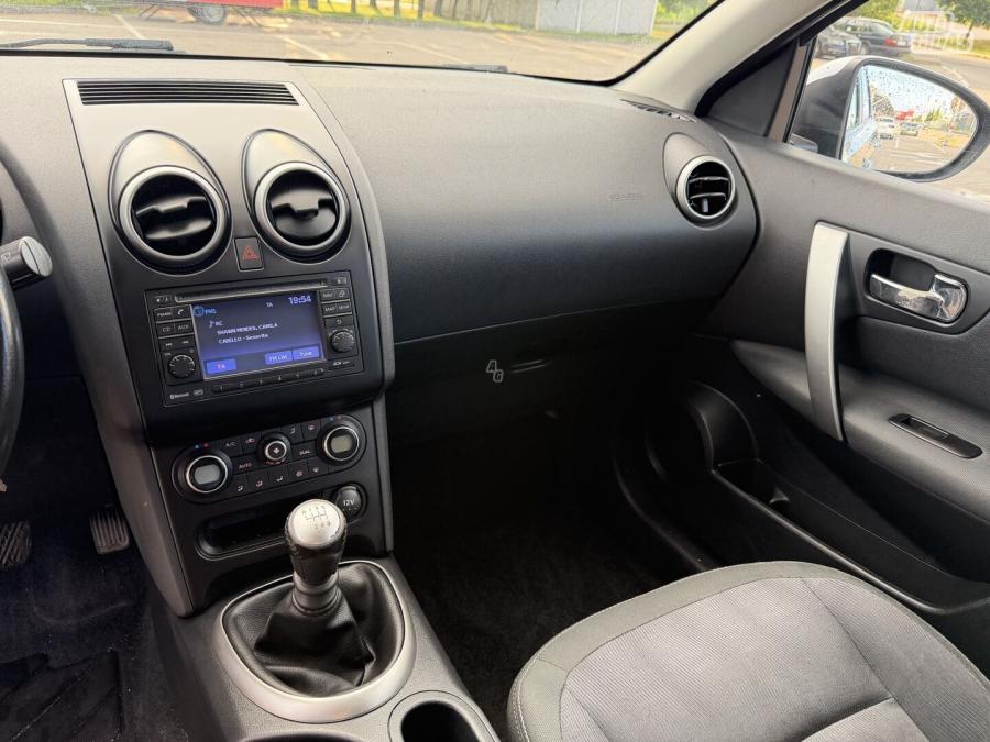 Grey Nissan qashqai+2 2010 in Kaunas, with an engine capacity of 2.00 L and mileage of 380 thousand km for 3990 €, photo 13 on AUTOMOTO.COM.LV