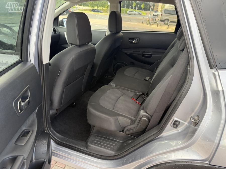 Grey Nissan qashqai+2 2010 in Kaunas, with an engine capacity of 2.00 L and mileage of 380 thousand km for 3990 €, photo 17 on AUTOMOTO.COM.LV