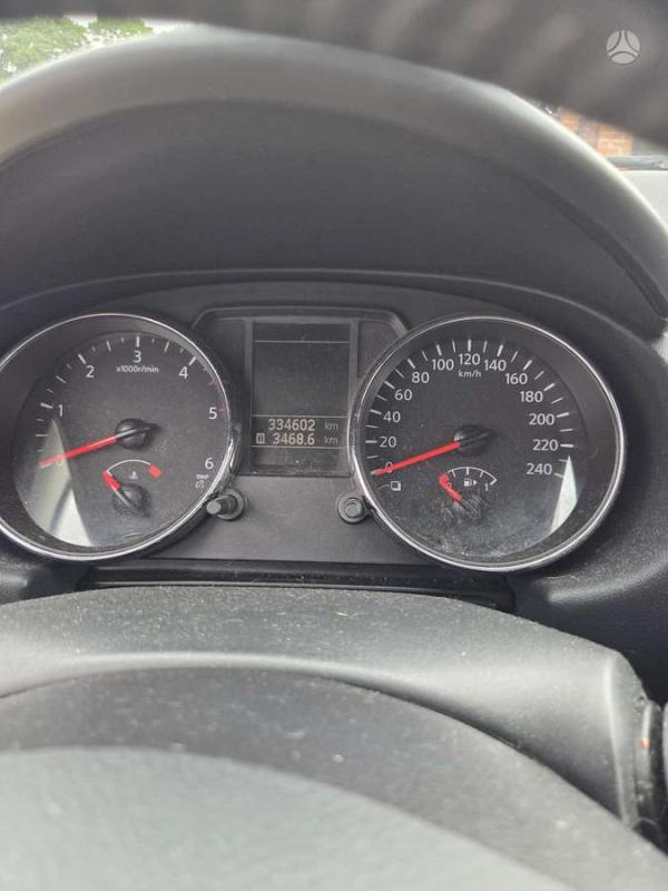 Pelēks Nissan qashqai+2 2010 Klaipėda, ar dzinēja tilpumu 2.00 L un nobraukumu 335 tūkst. km par 4000 €, foto 4 vietnē AUTOMOTO.COM.LV