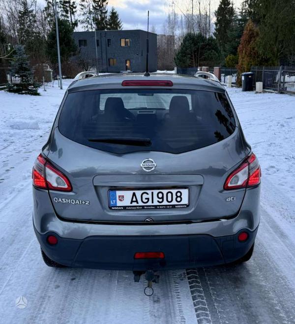 Pelēks Nissan qashqai+2 2011 Viļņa, ar dzinēja tilpumu 2.00 L un nobraukumu 211 tūkst. km par 4150 €, foto 7 vietnē AUTOMOTO.COM.LV
