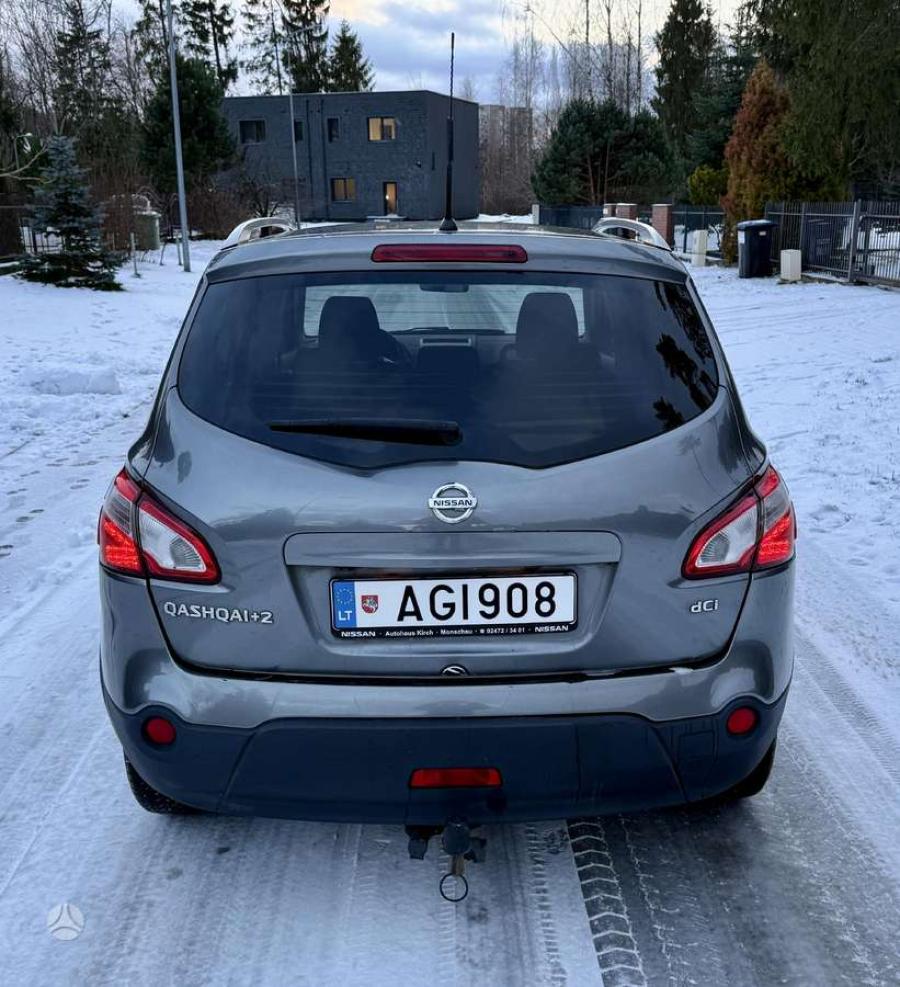 Grey Nissan qashqai+2 2011 in Vilnius, with an engine capacity of 2.00 L and mileage of 211 thousand km for 4150 €, photo 7 on AUTOMOTO.COM.LV