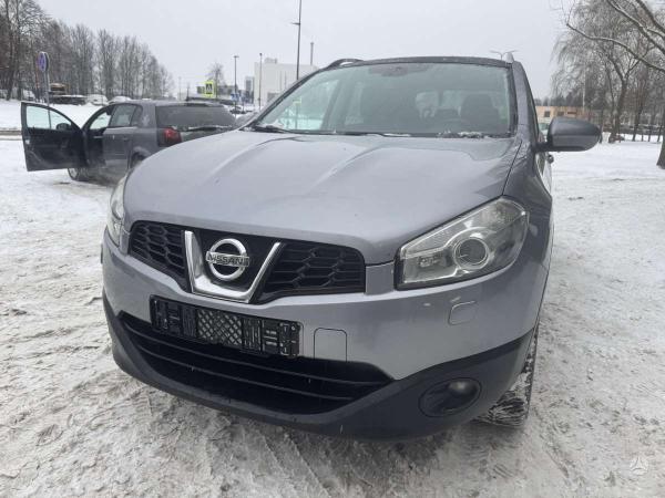 Grey Nissan qashqai+2 2011 in Kaunas, with an engine capacity of 2.00 L and mileage of 265 thousand km for 4850 €, photo 2 on AUTOMOTO.COM.LV
