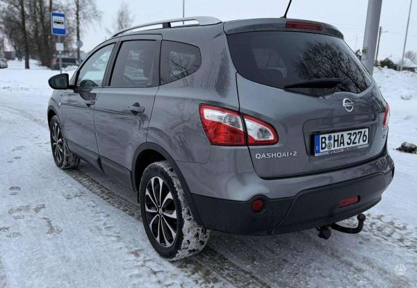 Grey Nissan qashqai+2 2011 in Taurage, with an engine capacity of 1.46 L and mileage of 237 thousand km for 5299 €, photo 3 on AUTOMOTO.COM.LV