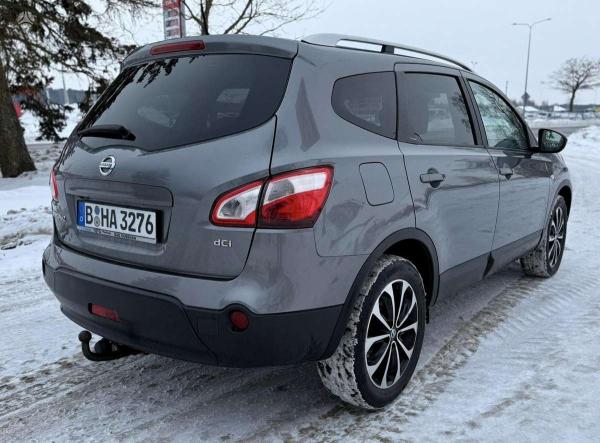 Grey Nissan qashqai+2 2011 in Taurage, with an engine capacity of 1.46 L and mileage of 237 thousand km for 5299 €, photo 4 on AUTOMOTO.COM.LV