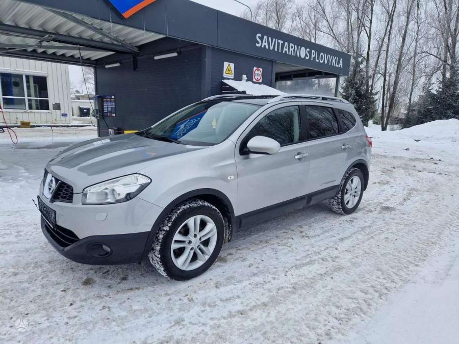 Grey Nissan qashqai+2 2011 in Radviliskis, with an engine capacity of 2.00 L and mileage of 240 thousand km for 4450 €, photo 4 on AUTOMOTO.COM.LV